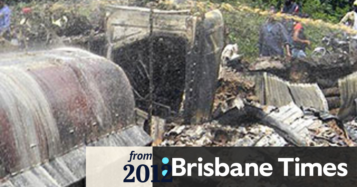 Scores burned to death after petrol tanker blows up Scores burned to death after petrol tanker blows up
